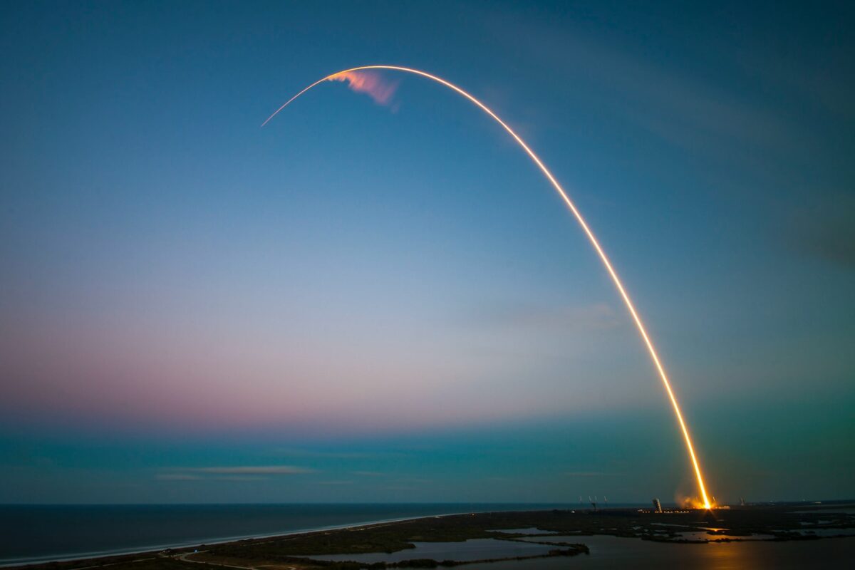 Intelligence Community's Venture Arm Invests in Reusable Rocket Startup ...