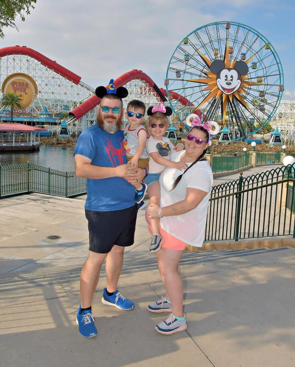 14 Essentials for an Enchanting Winter Disney Trip With the Family ...