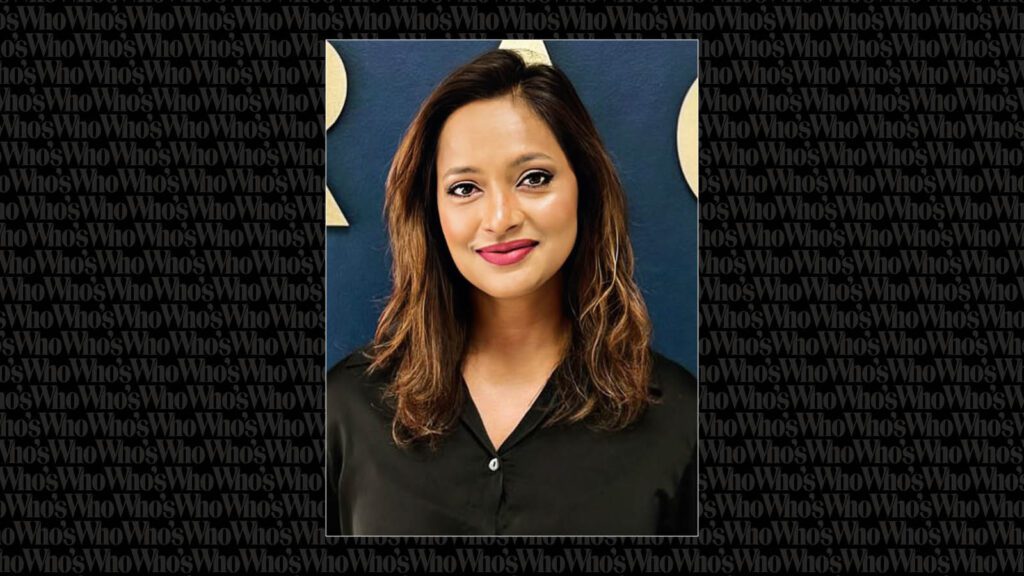 How Sadaf Khan Distinguished Herself as a Leader in the Insurance ...